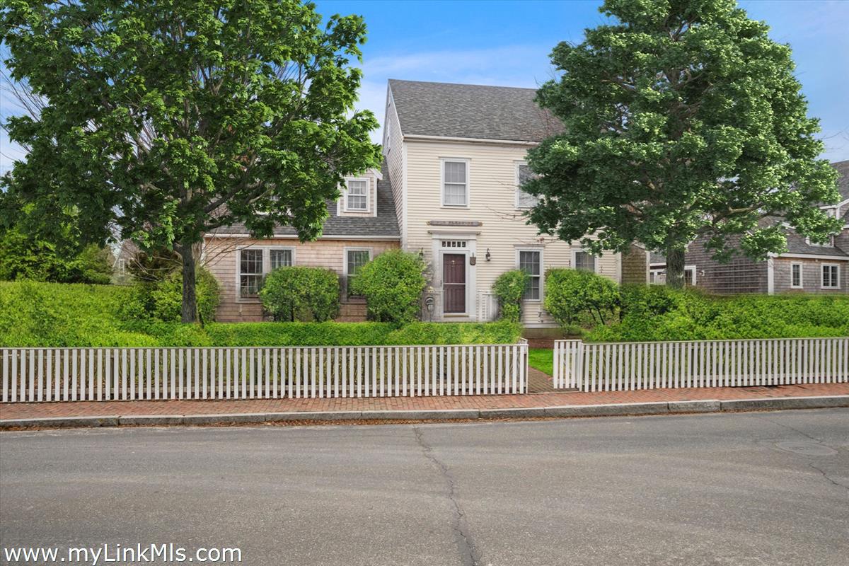 22 Washaman Avenue